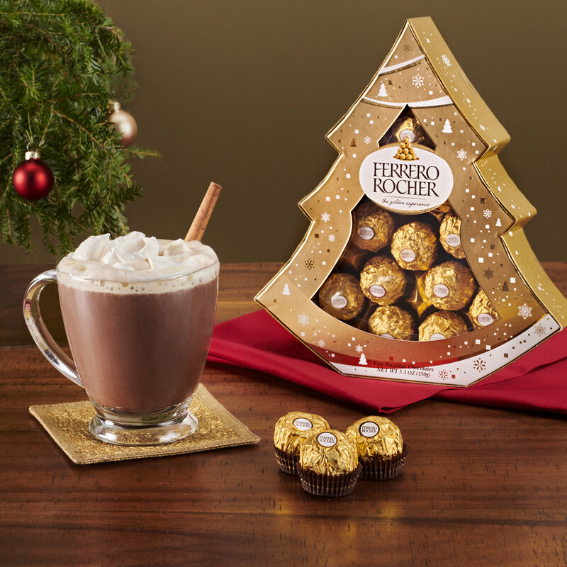 Ferrero Rocher Tree Collection Holiday Gift Box 12ct : Snacks fast ...